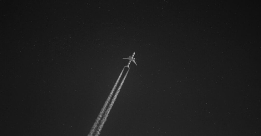 above the fray: Idiom Meaning and Origin - The Village Idiom