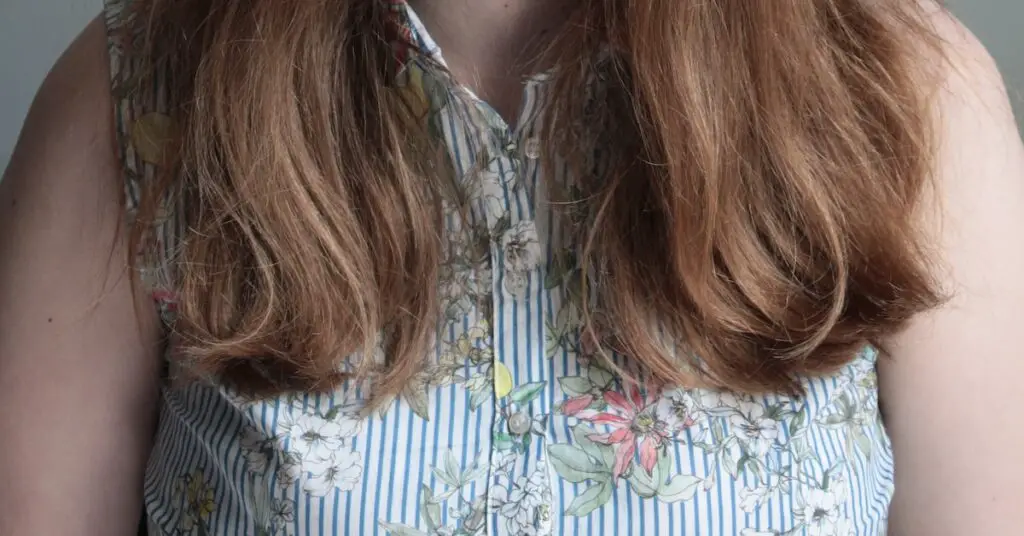 all thumbs: Idiom Meaning and Origin - The Village Idiom