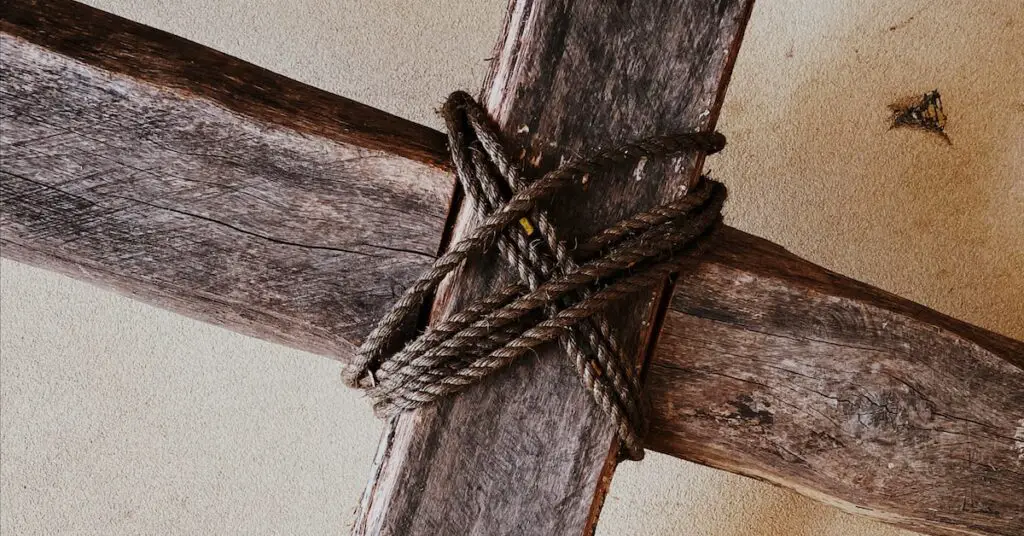 criss-cross applesauce: Idiom Meaning and Origin - The Village Idiom