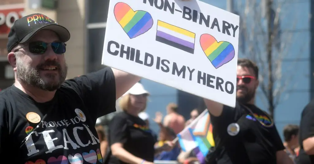 with open arms: Idiom Meaning and Origin - The Village Idiom