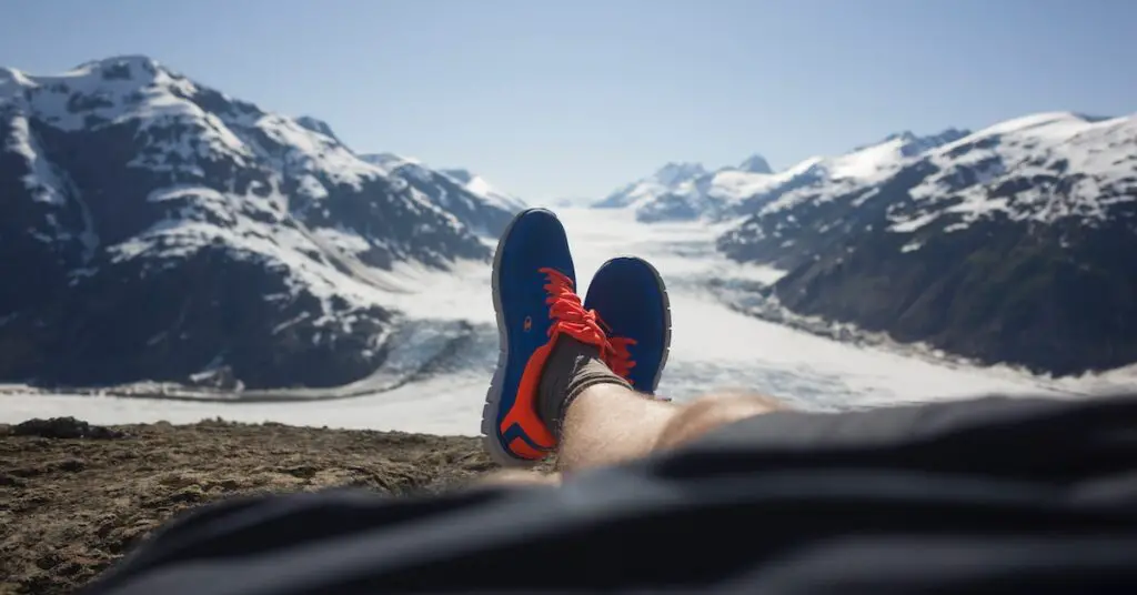 get a leg up: Idiom Meaning and Origin - The Village Idiom